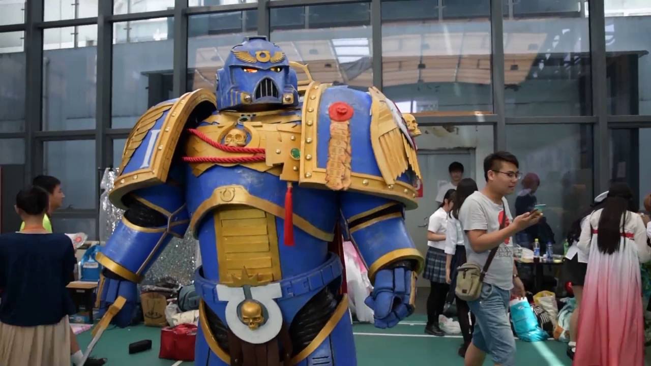 Ultramarines Captain cosplay - YouTube