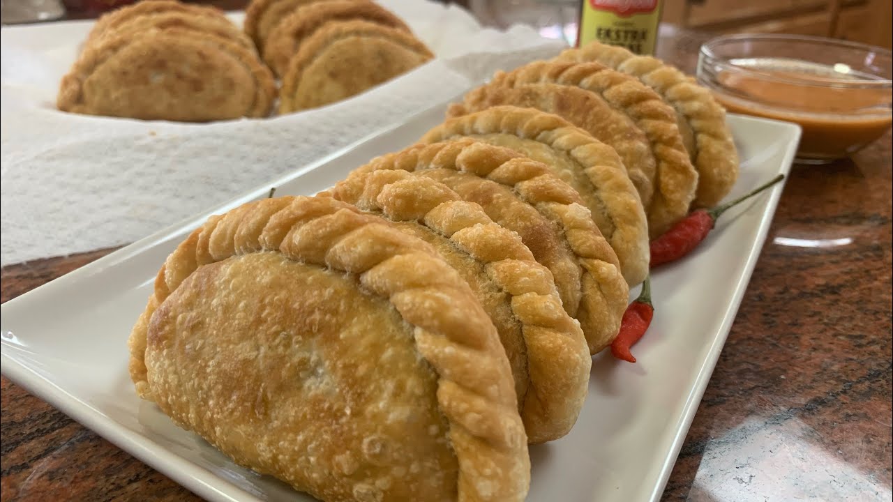 Pastel Isi Daging / Indonesian Empanada with Ground Beef - YouTube