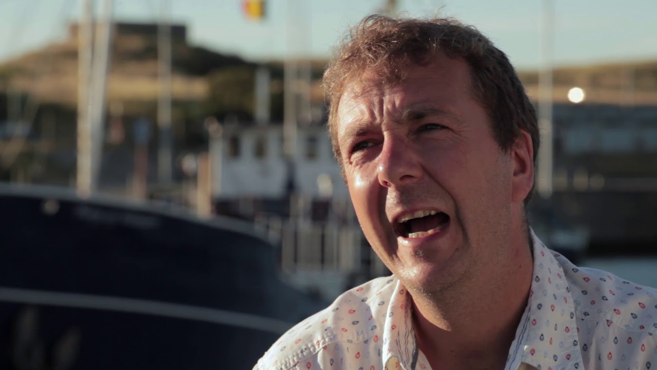 Sebastien Dewaele en Sam Louwyck vertellen ons waarom we 'Cargo' moeten ...