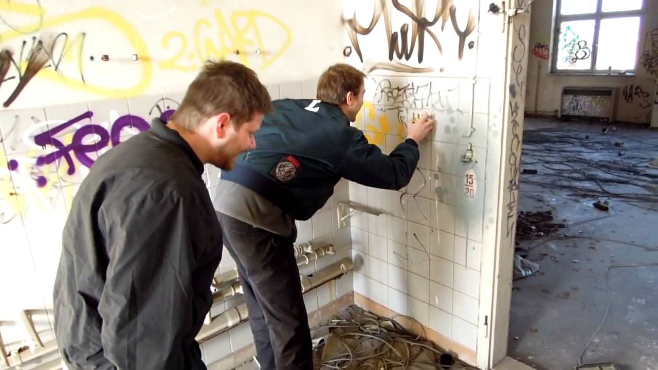 Worst Graffiti ever - YouTube