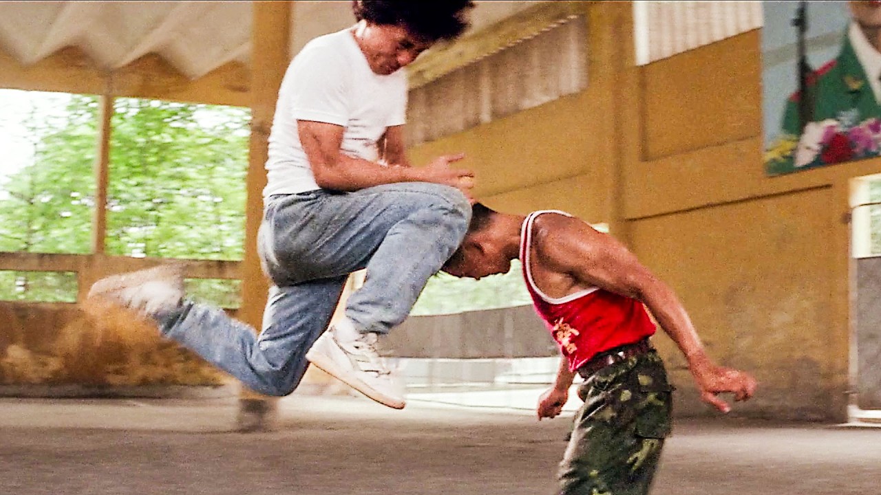 Jackie Chan's Legendary FLYING KNEE VS Super Chinese drill sergeant ...