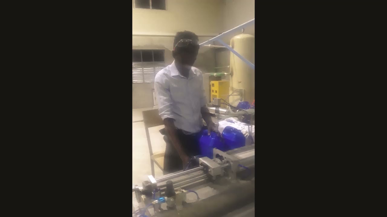 LIQUID SOAP FACTORY ፈሳሽ ሳሙና ምርት SOAP - YouTube