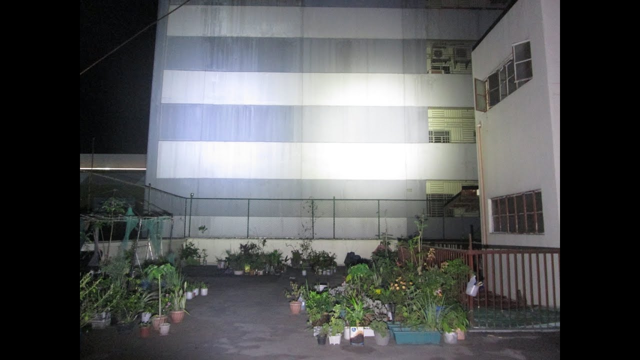 Speras T2-70 (XHP70.2) vs Wuben T70 (XHP70.2 neutral-white) beam ...