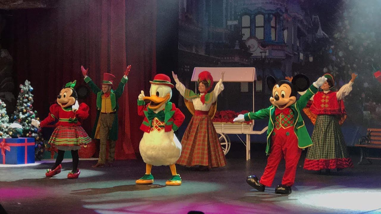 Lets Sing Christmas! Musical Singalong at Videopolis Theatre. - YouTube