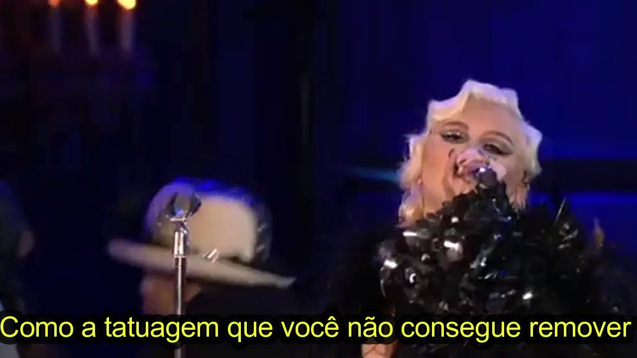 Christina Aguilera - Haunted Heart (Live at 31 Nights of Halloween ...