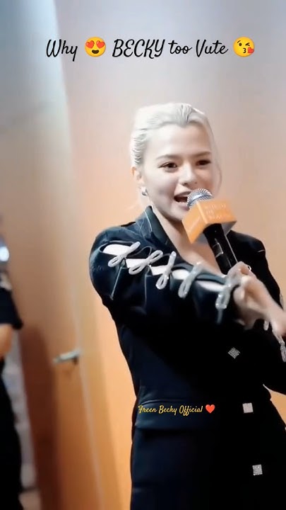 Our 😍 Becky is too Cute 😘/Freen Becky Together #freenbeck #freensarocha #beckyarmstrong #becky ...