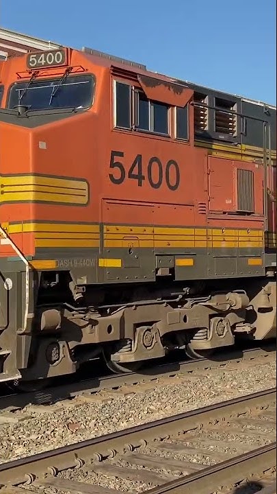 BNSF intermodal with friendly conductor! - YouTube