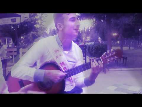Balakəndə Gitarla Ramazan qaqaşımızın ifası