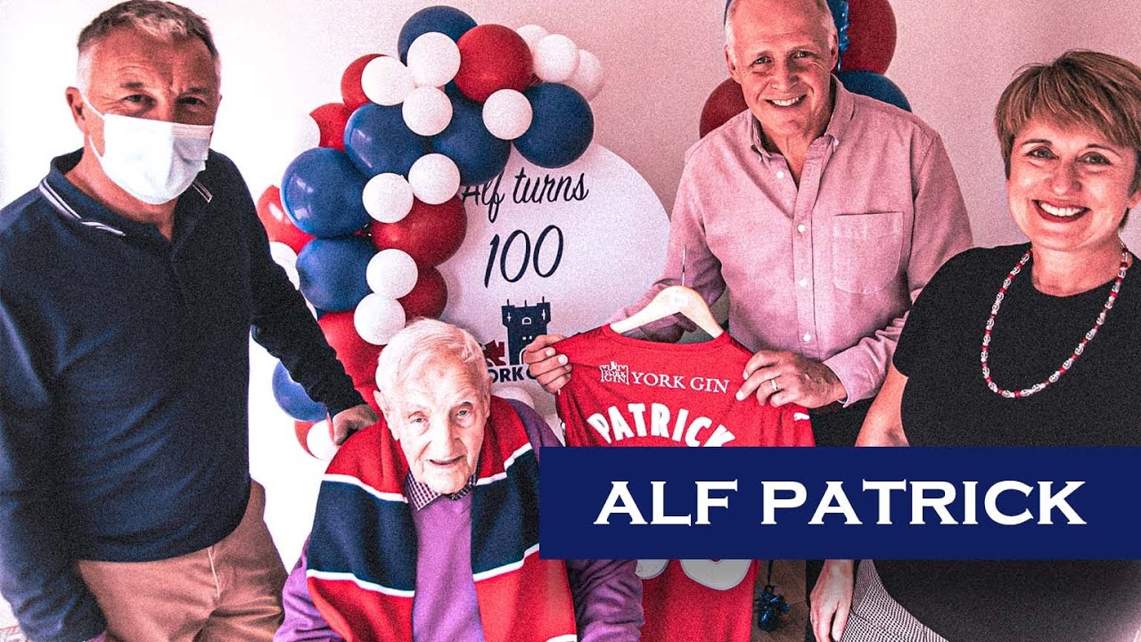 🎉 Alf Patrick | Visiting legendary striker on his 100th Birthday - YouTube