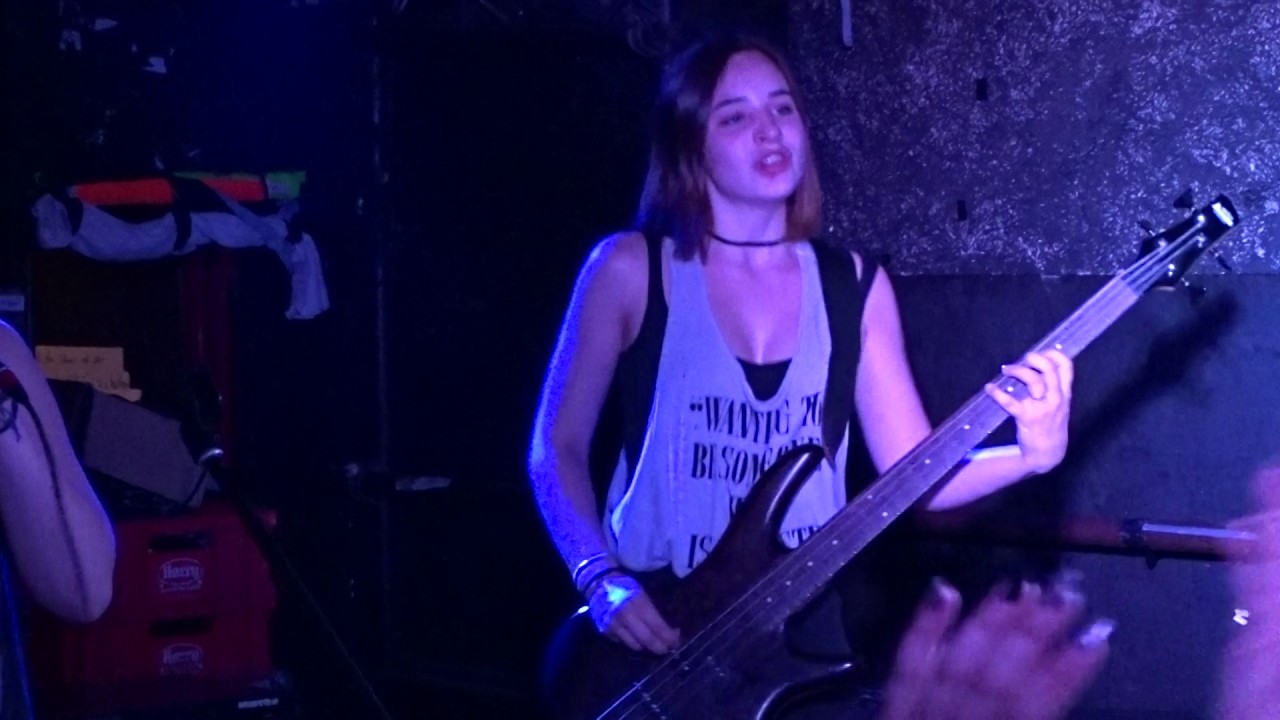 James' mum Live @Cologne MTC – Nothing - YouTube