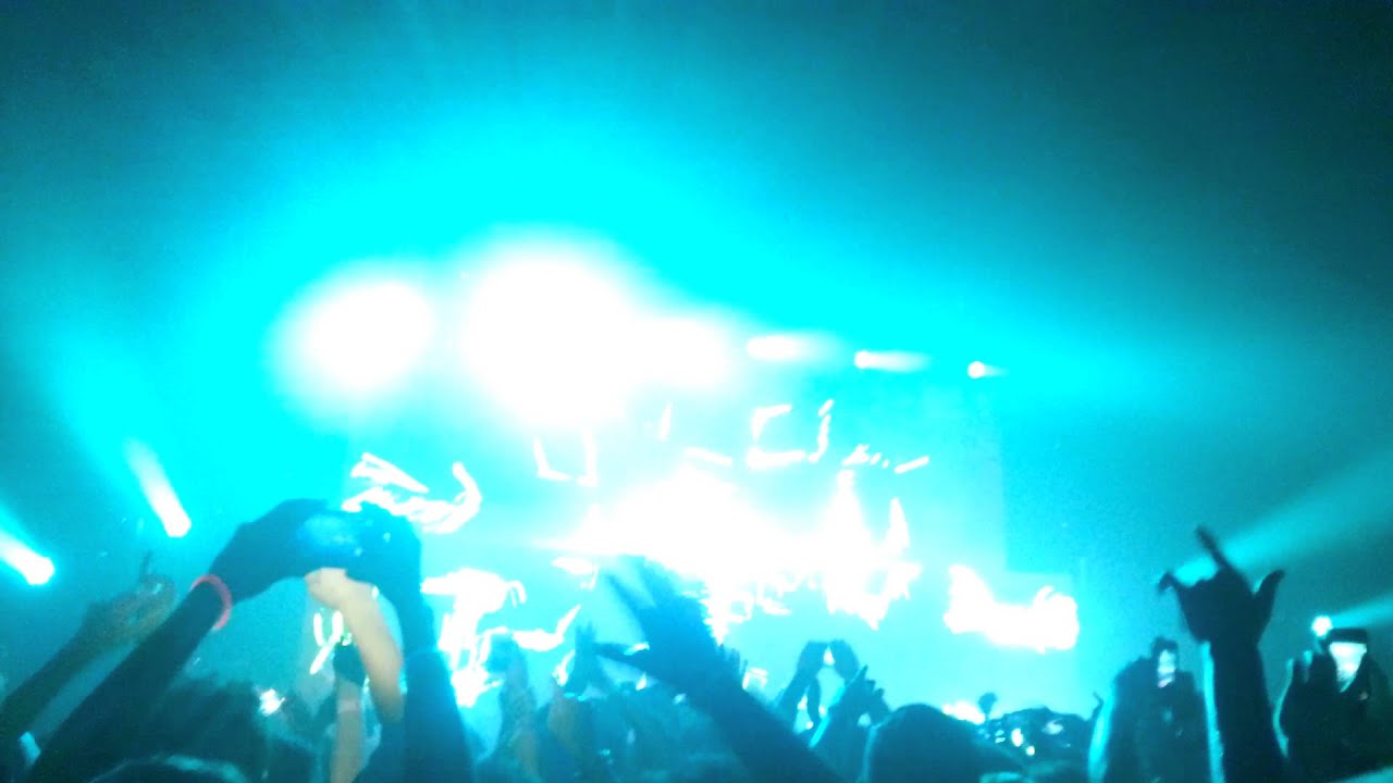 Zedd-Slam the Door/Cinema live at Dallas Paladium - YouTube