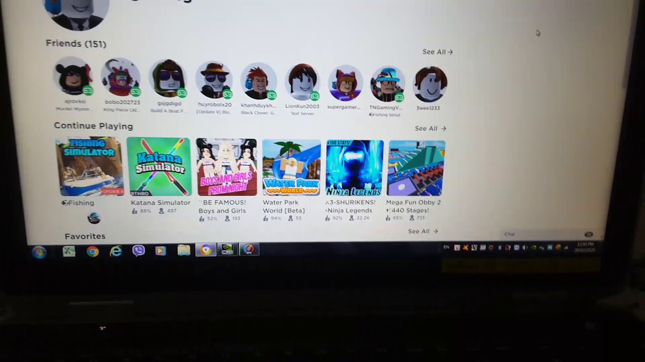 Giving away 1B+ robux - YouTube