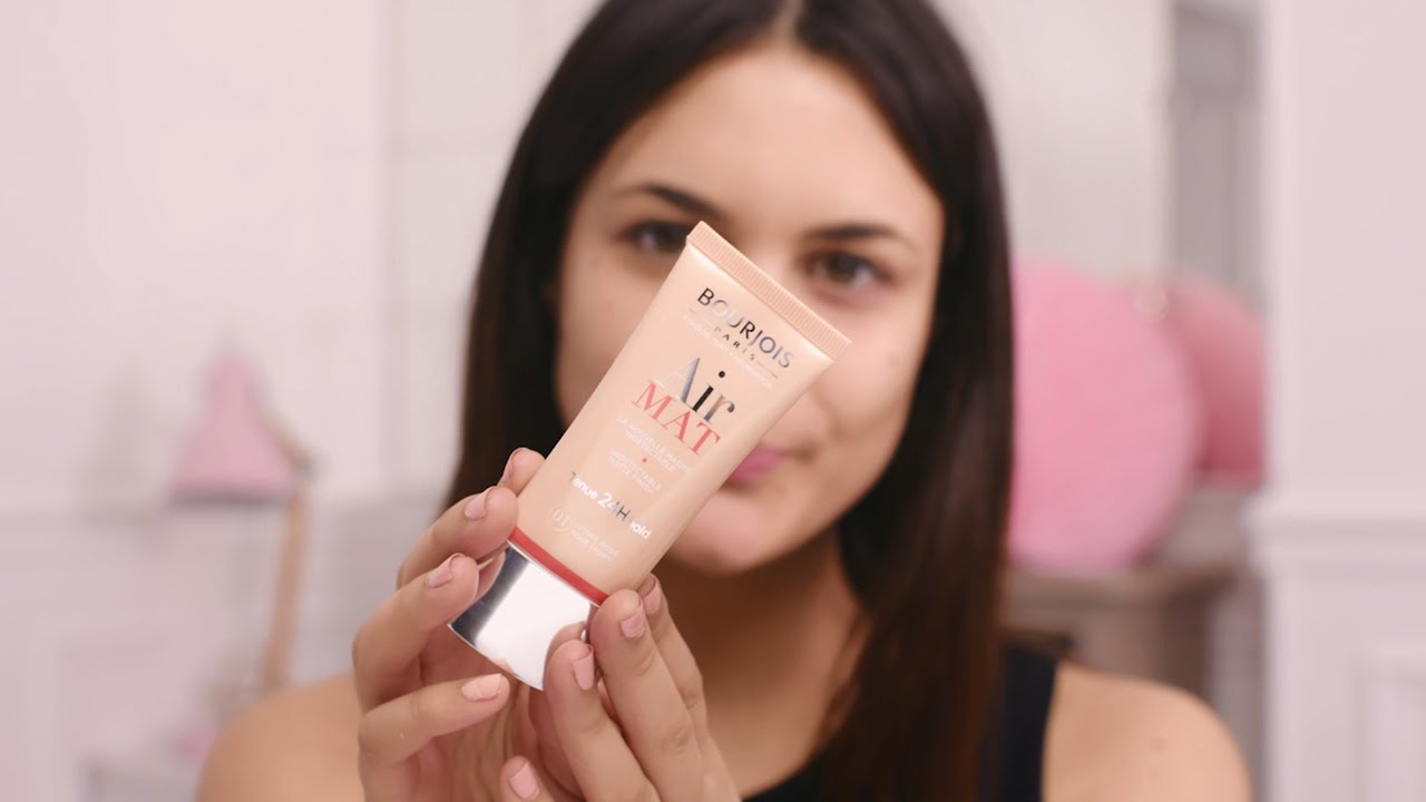 Routine teint mat et zéro défaut avec le fond de teint Air Mat 24H ...