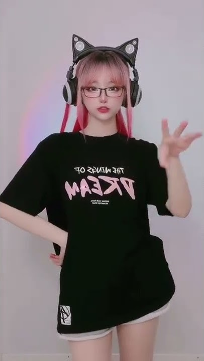 Subscribe Shorts 입술깨물고 기어 써드 By 애니좌 Youtube 
