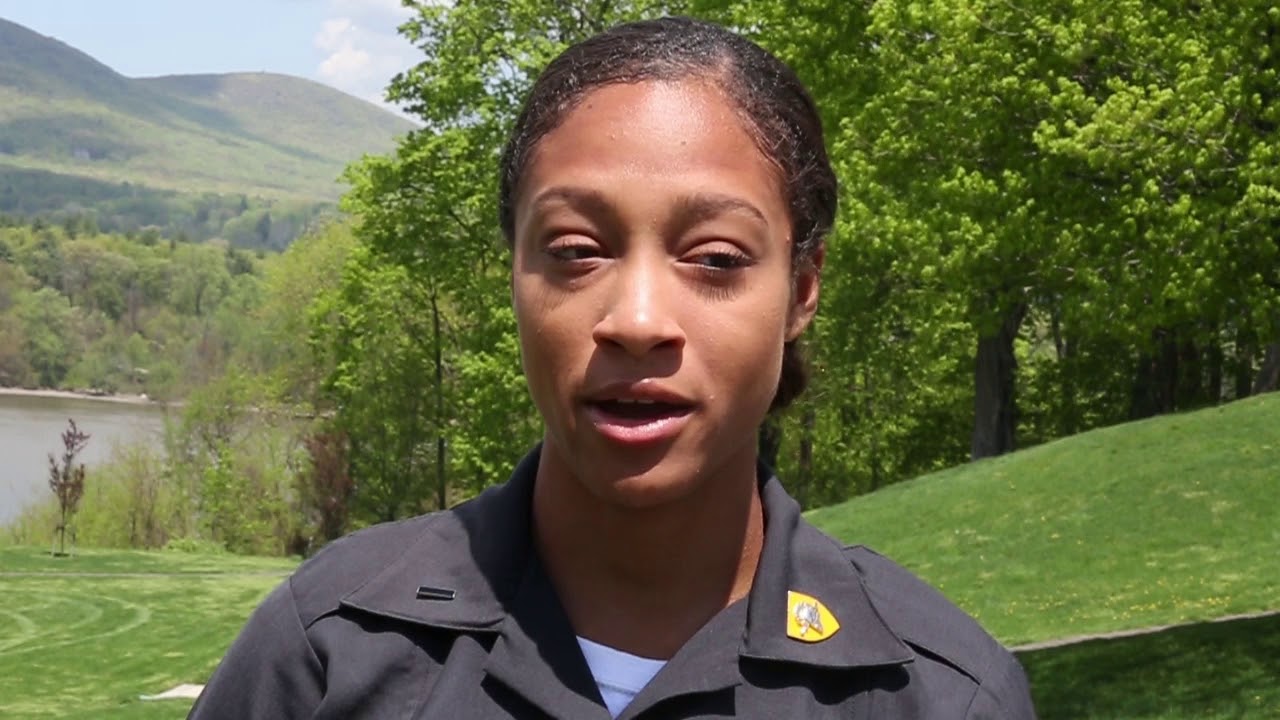 Athlete of the Week: Calli McMullen - YouTube