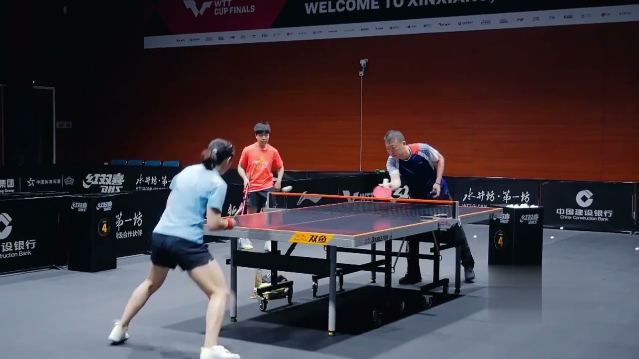 Chen Meng Training With Ma Lin - YouTube