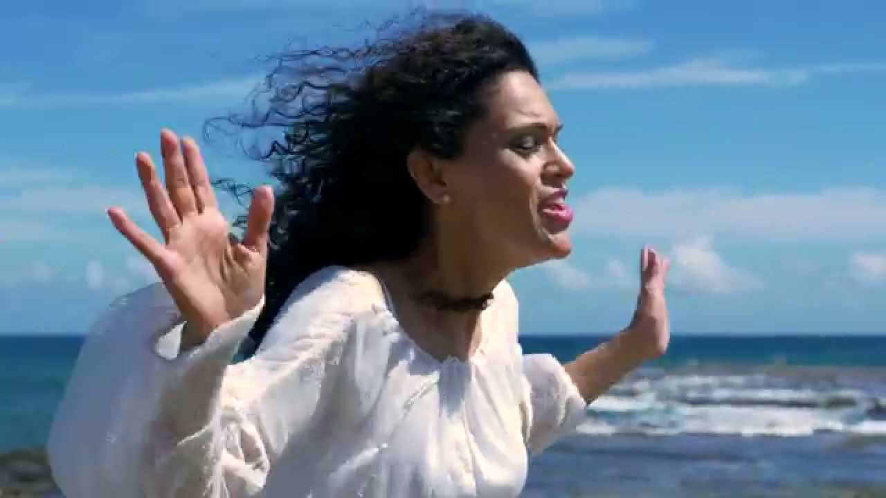 Por Ti Valiente Soy [You Make Me Brave] Oficial - YouTube