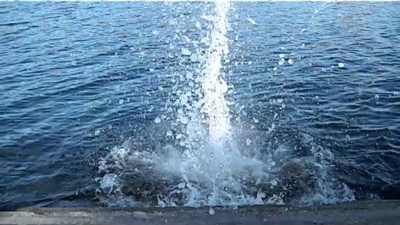 JVC GC-PX10 underwater firecracker explosion - YouTube
