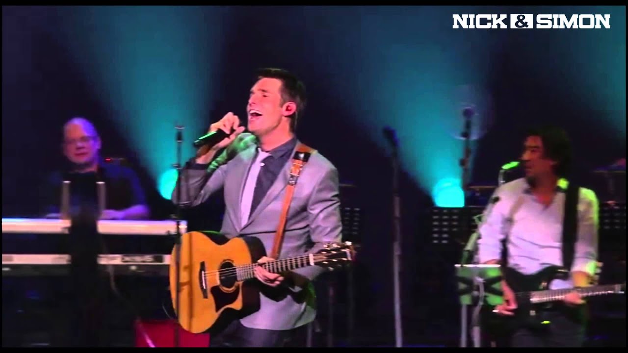 Nick & Simon - De Soldaat (Live in Carré) - YouTube