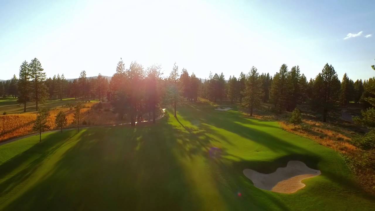 Hole 1 at Old Greenwood - YouTube