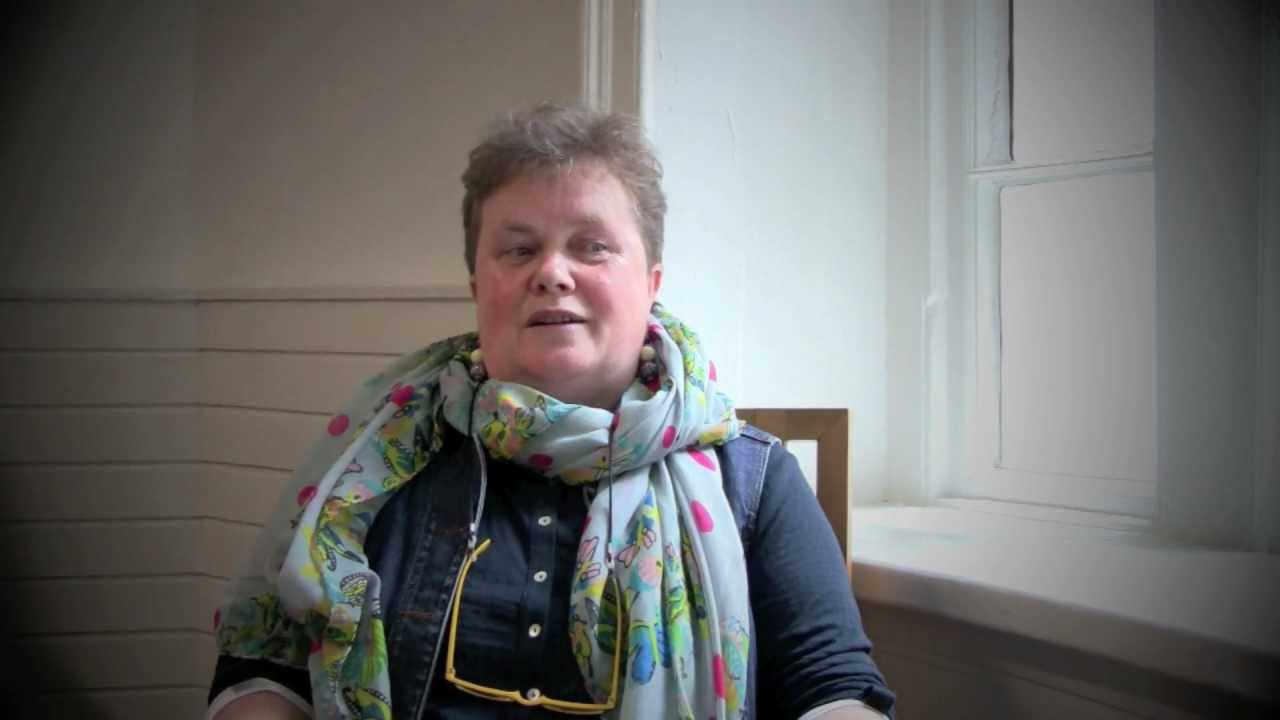 Artlinks - Helen Gaynor - YouTube