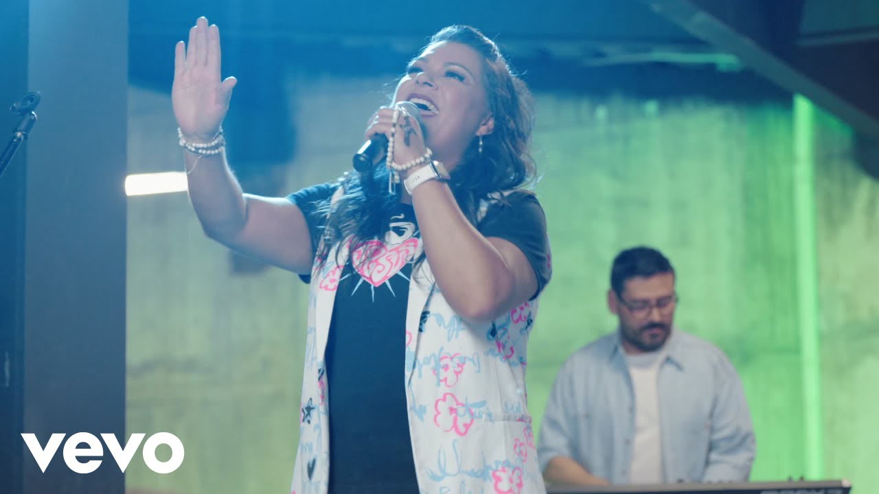 SARAI RODRIGUEZ - NADIE COMO EL (Official Music Video) - YouTube