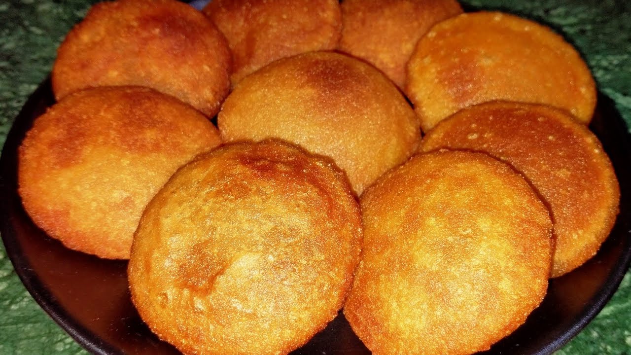 Sweet Puri Recipe | चावल के आटे की मीठी पूरी की रेसिपी | Jharkhand ...