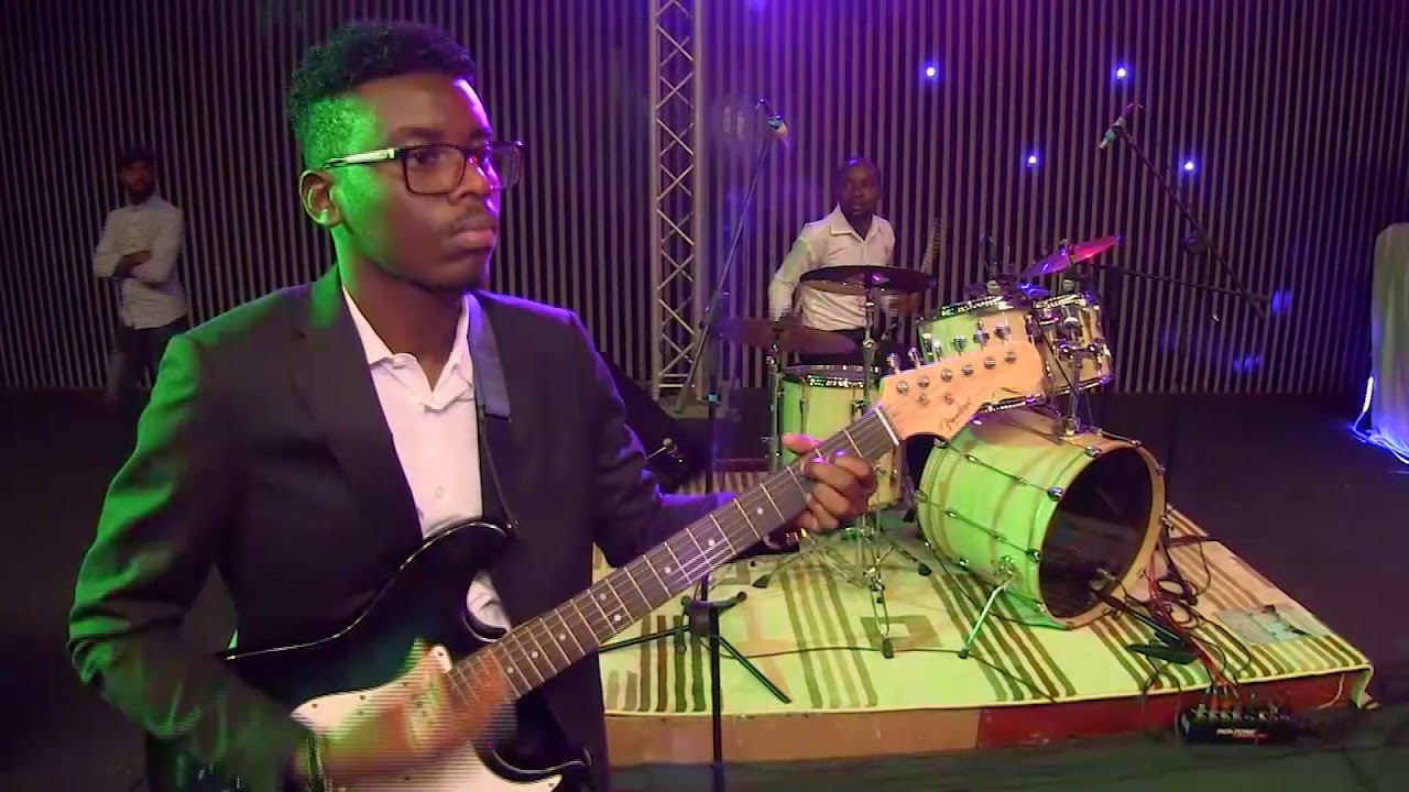 Yahweh (Live Concert) - YouTube