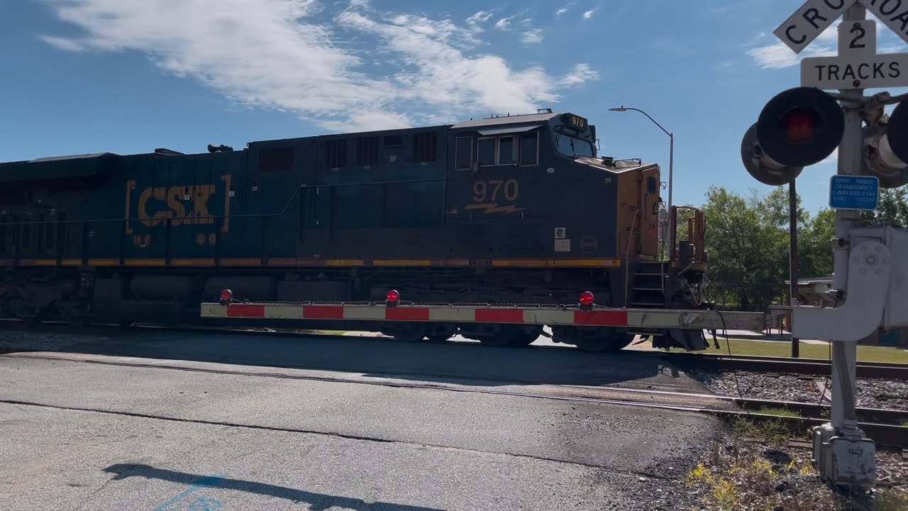 CSX 970 Leads Long SB Loaded Coal Train Departing Florence SC With Horn ...