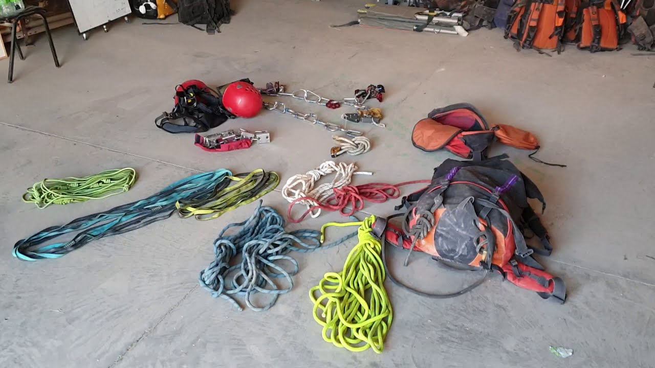 Gear spreadout rope rescue bag - YouTube