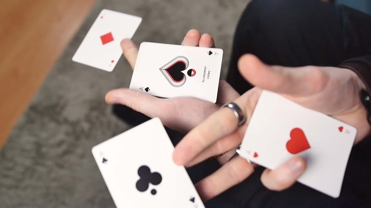 CARDISTRY BASICS - EAGLE DISPLAY by Alexander Naporko - YouTube