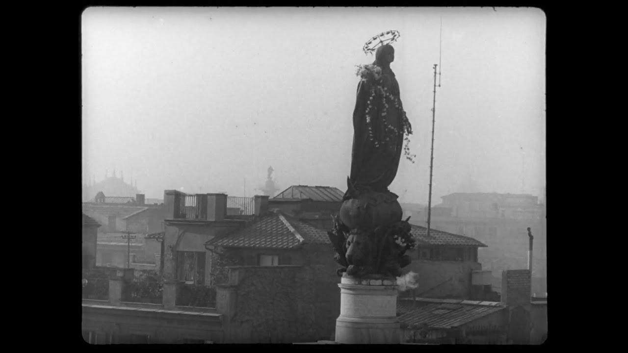 Roman firemen place bouquet at the Column of the Immaculate Conception ...