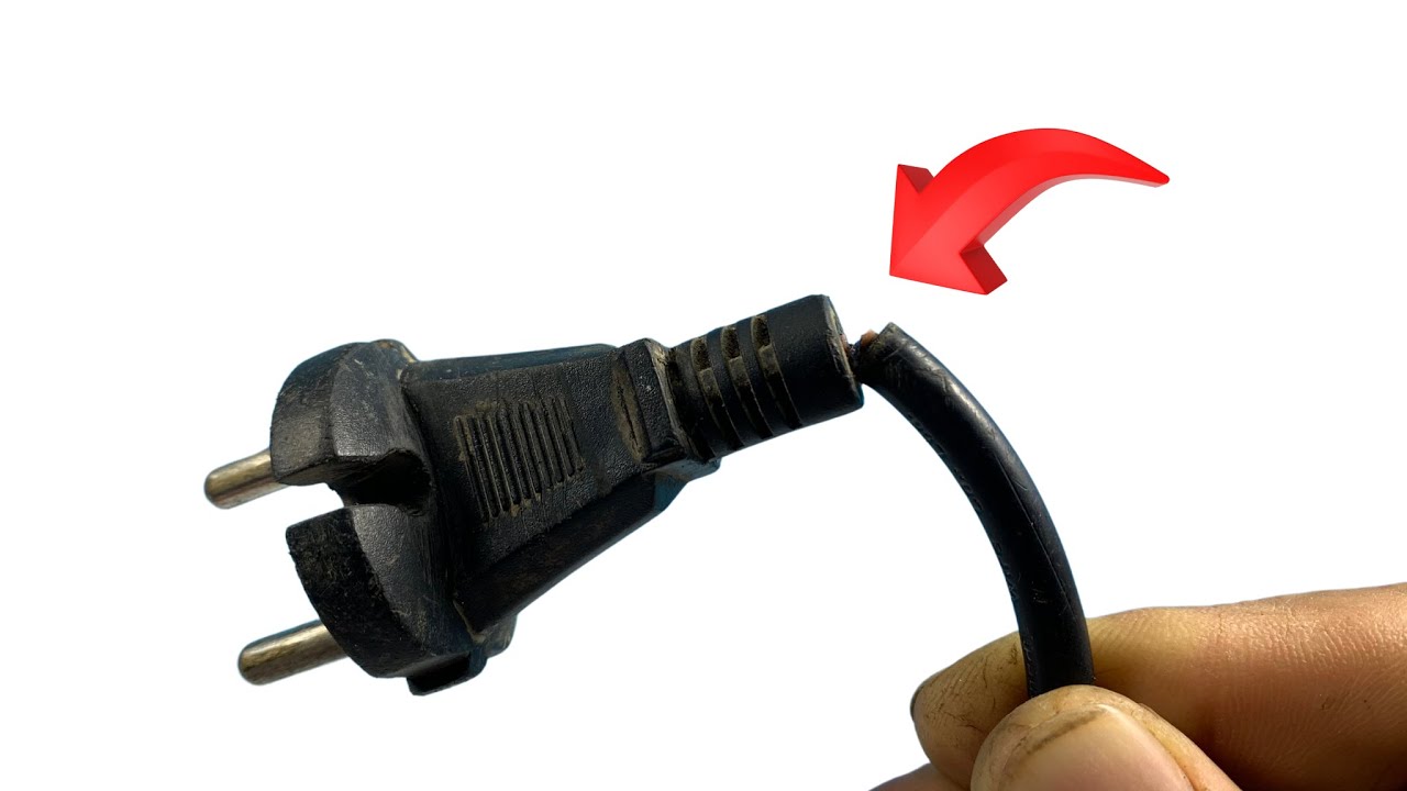 Few people know! A clever way to repair a damaged electric plug like ...