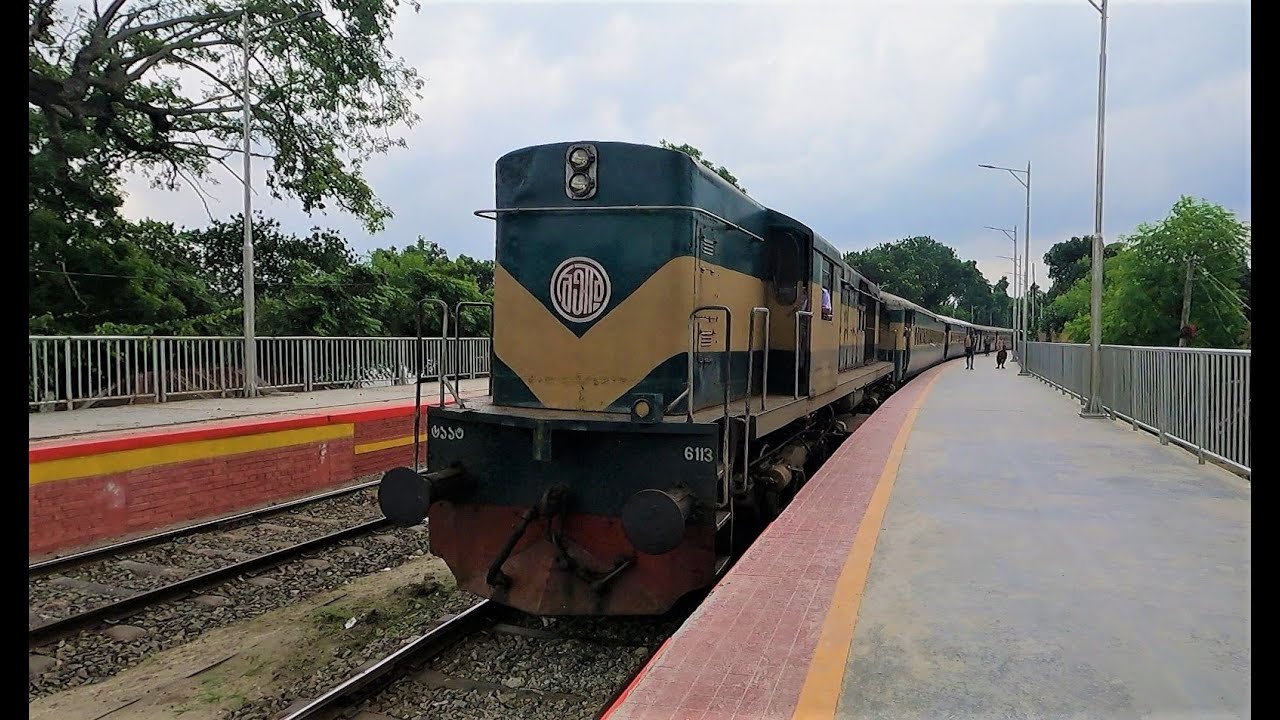 6113 BEM-20 Series Locomotive Pulling Tungipara Express Train From ...