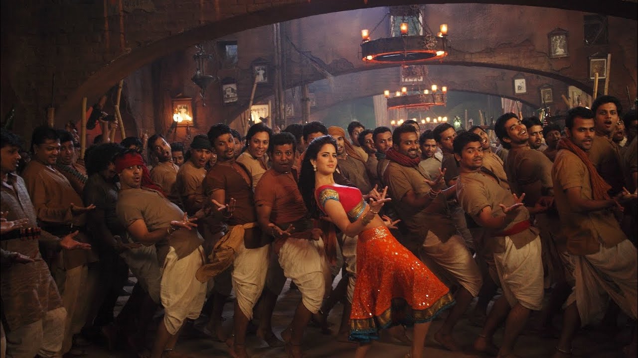 CHIKNI CHAMELI ZUMBA AEROBICS | FITNESS EXERCISE |VARANASI TRAINER| BOLLYWOOD ZUMBA SACHDEVA ...