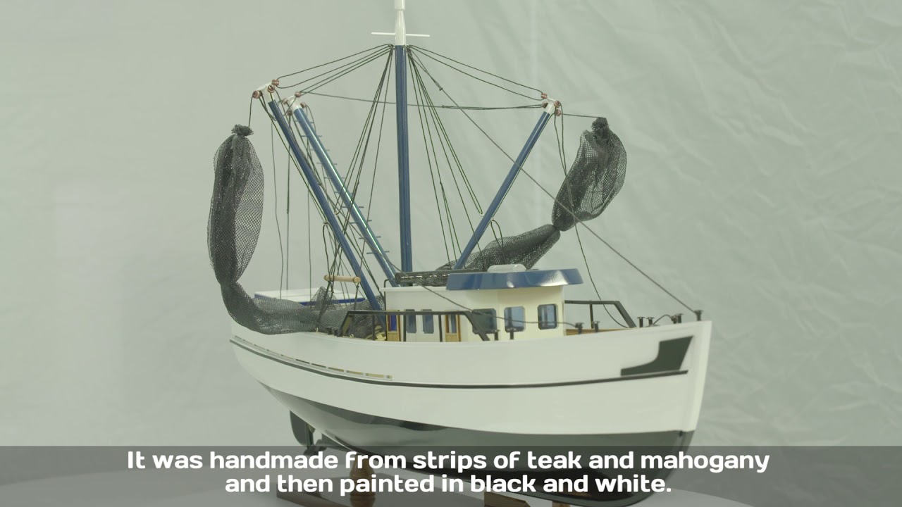 SHRIMP BOAT Wooden model: Pre-assembled ready for display! - YouTube