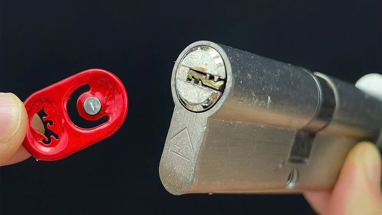 Billions of people don't know how to handle a broken lock with a broken ...