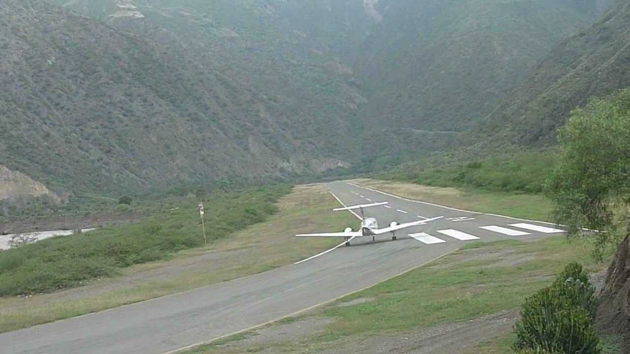 Despegue Aerodromo Chagual La libertad Trujillo - YouTube
