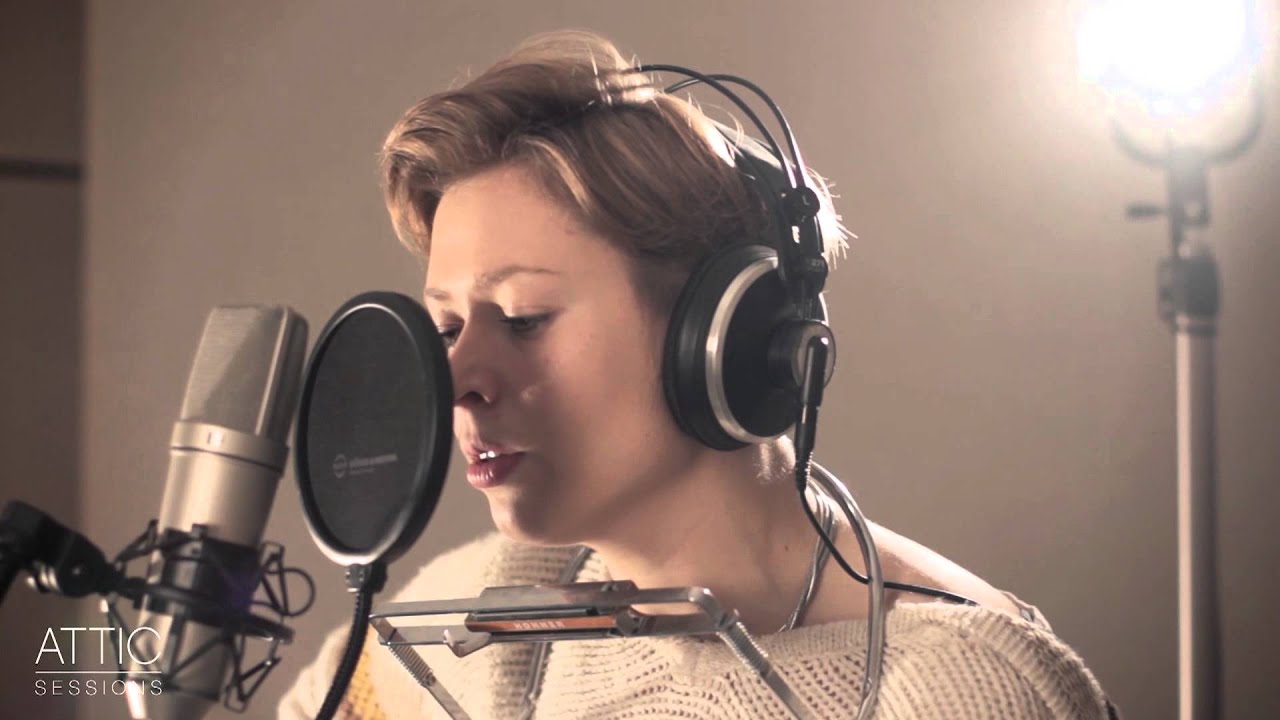 ATTIC Sessions //Ana Curcin// - YouTube