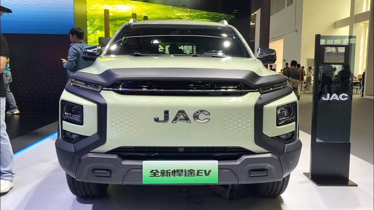 2024 JAC Hunter EV Pickup Walkaround—2024 Beijing Motor Show - YouTube