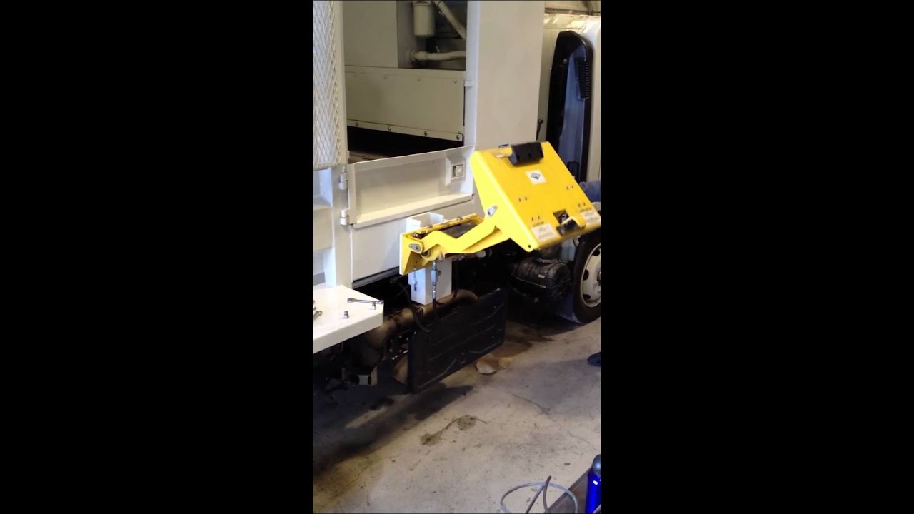 Perkins tipper on New Way Mamba - YouTube