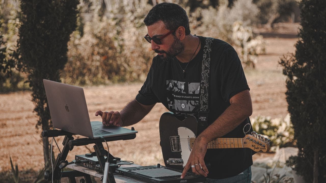 Alejandro Rod Live Act Performance (Nahual Films Live Sessions) - YouTube