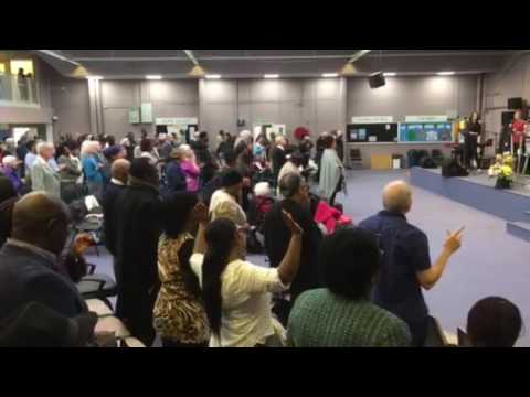 New Life Croydon Sunday 11.12.2017 - YouTube