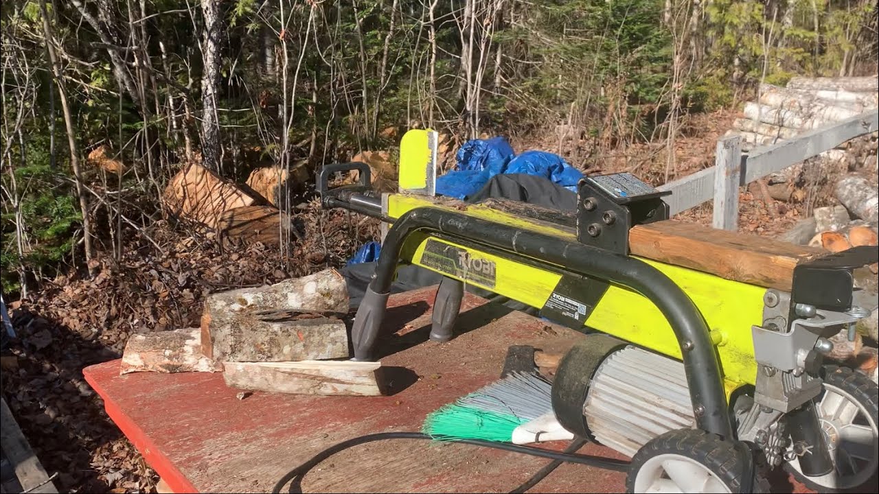 Our wood splitting set up off grid - YouTube
