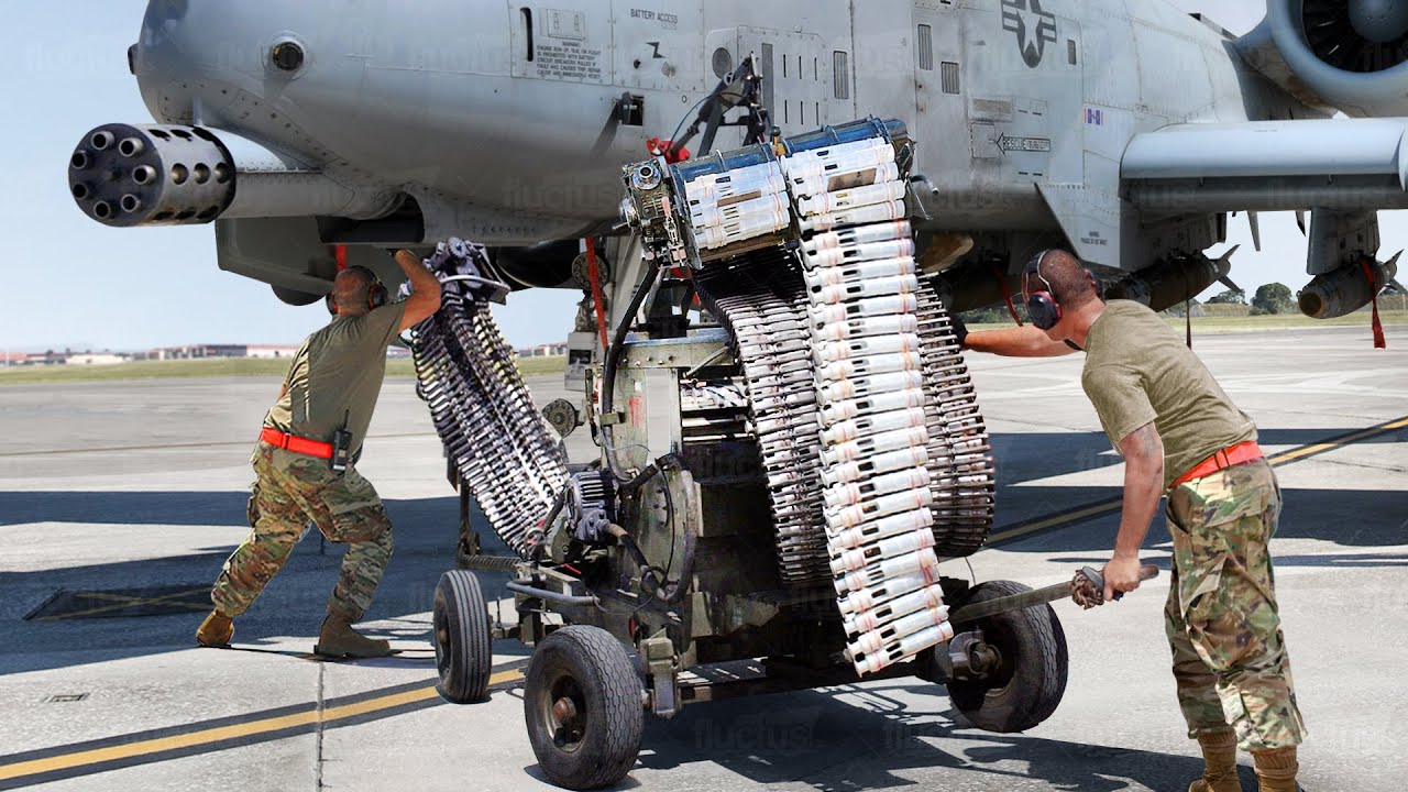 US Air Force Special Techniques to Load Monstrously Powerful A-10 ...
