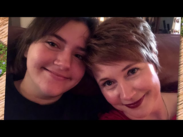 Robyn Hall's Instagram, Twitter & Facebook on IDCrawl