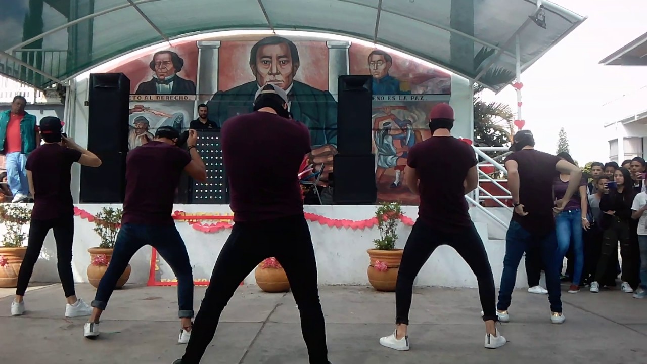 Performance Ng'15 - YouTube