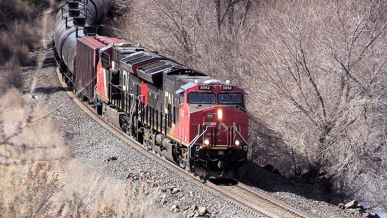 BNSF: Three Trains on the First Day of Spring - YouTube