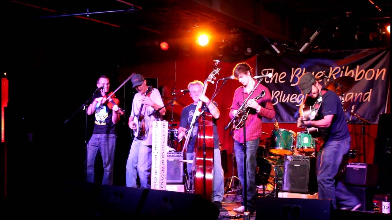 Blue Ribbon Bluegrass Band Goes Christmas - YouTube