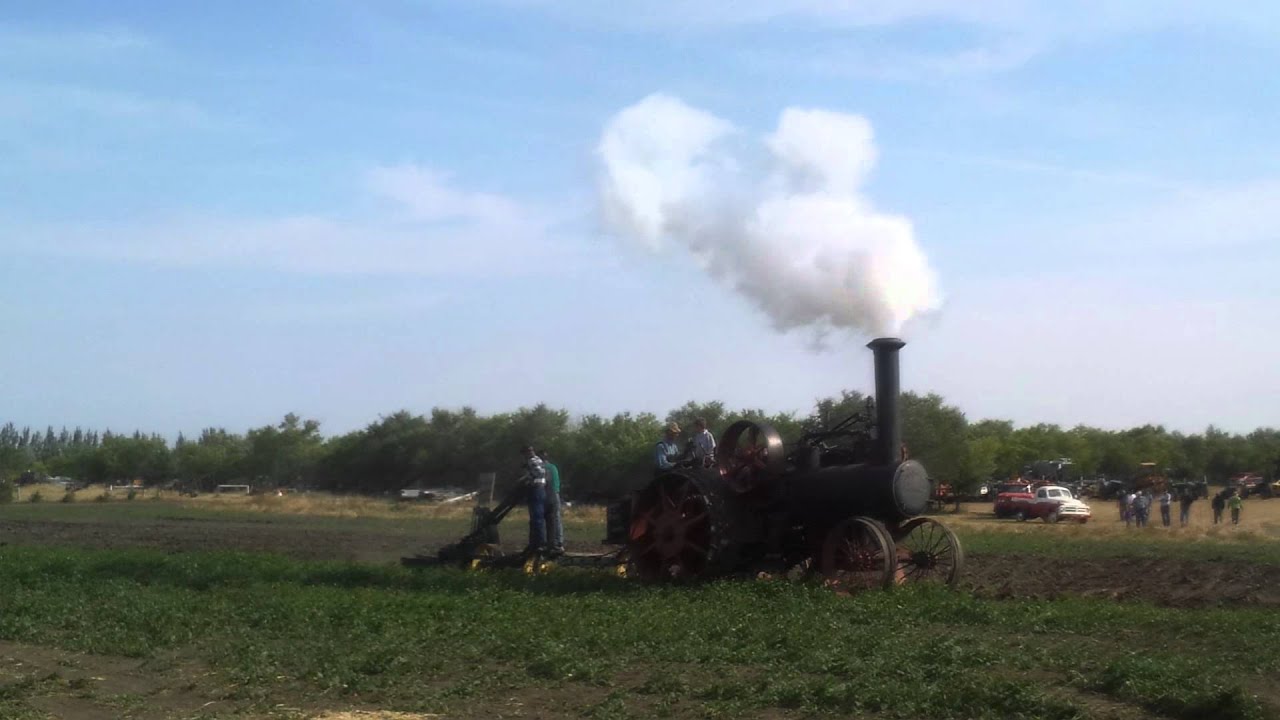 Sukanen Threshing Bee plowing - YouTube